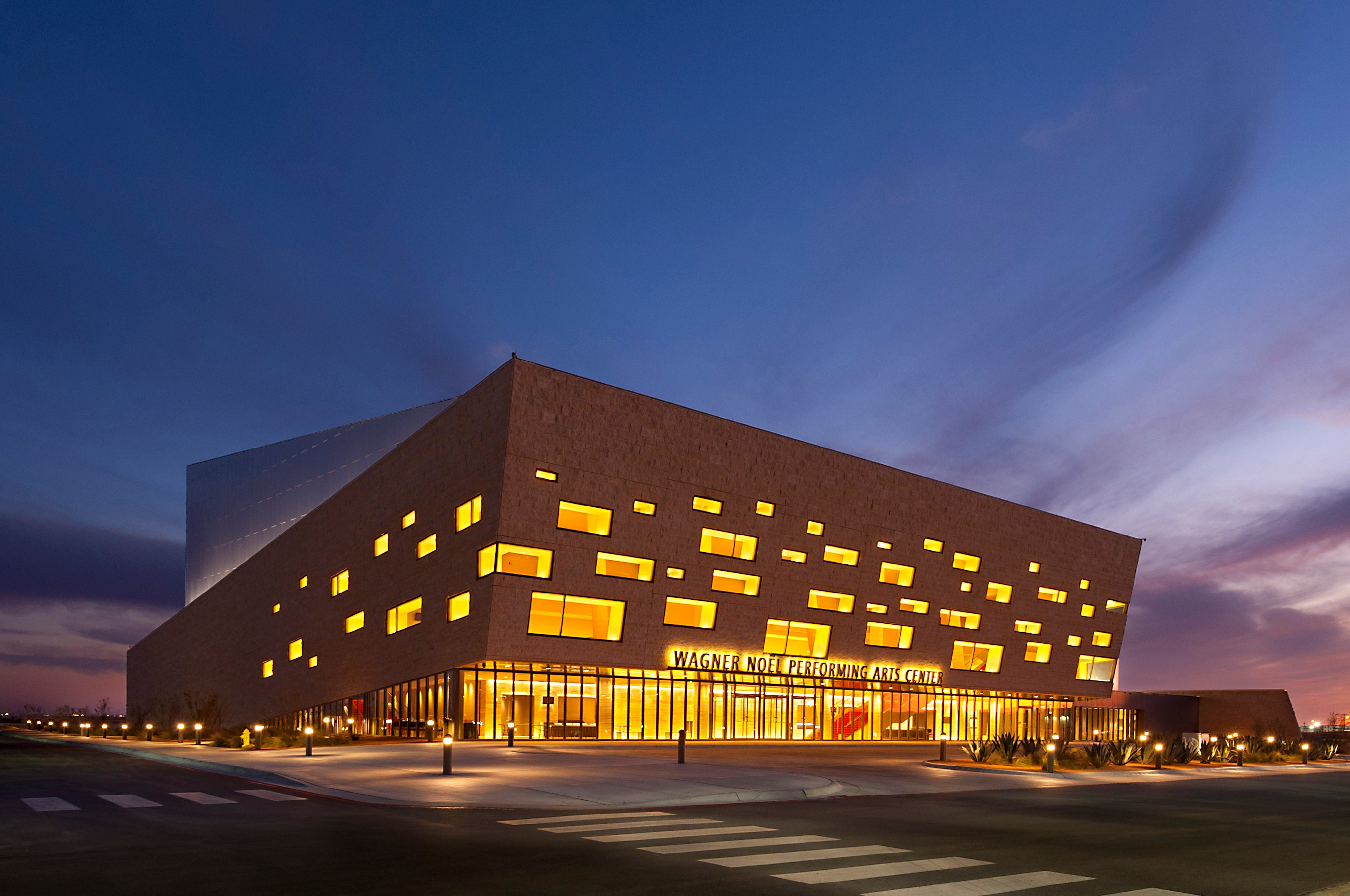 Booking | Wagner Noël